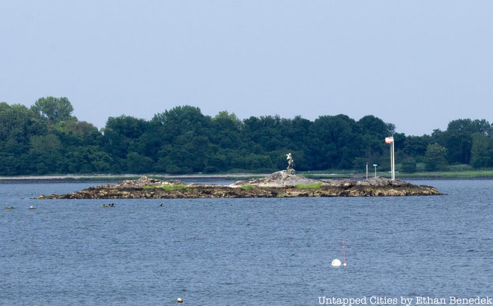 Daily What?! NYC's Rat Island Is Owned by a Former Port Authority ...