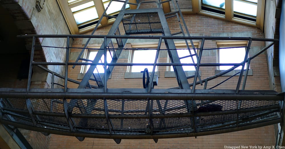 The Floating Boat at an Original Brooklyn IRT Subway Entrance ...
