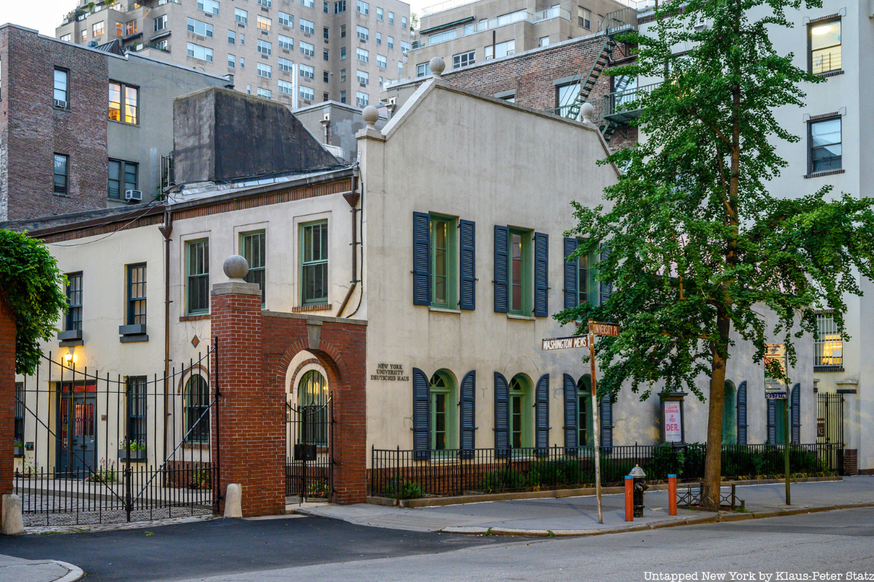 Mapping Private Streets in Manhattan