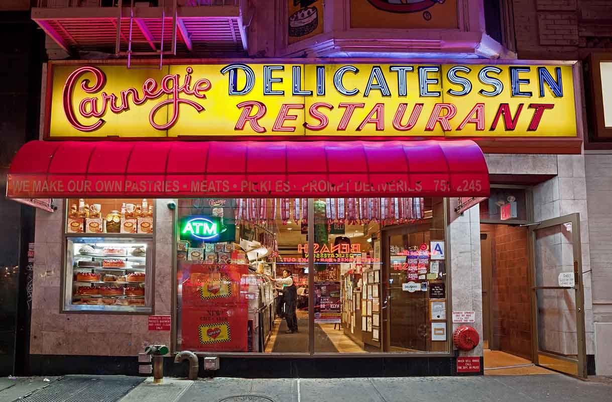 Remembering the Carnegie Deli Massacre of 2001 - Untapped New York