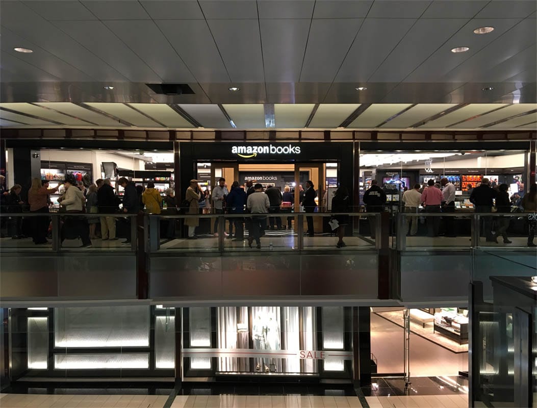 Photos Inside Amazon's First Brick-and-Mortar Bookstore in NYC ...