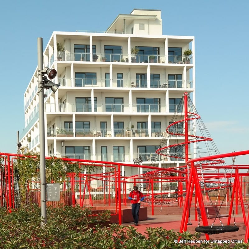 Danish Double Parking: Copenhagen Puts an Elevated Park Above a Garage ...