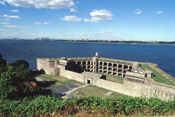 Photos: Inside NYC's Abandoned Fort Wadsworth on Staten Island