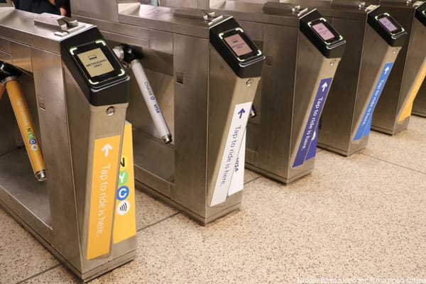 New Contactless Payment System Launches Today in the NYC Subway ...