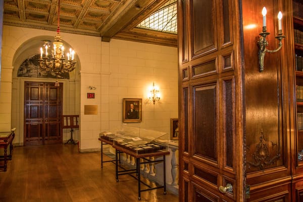 Take a Tour Inside NYC's Oldest Library, Used by George Washington ...